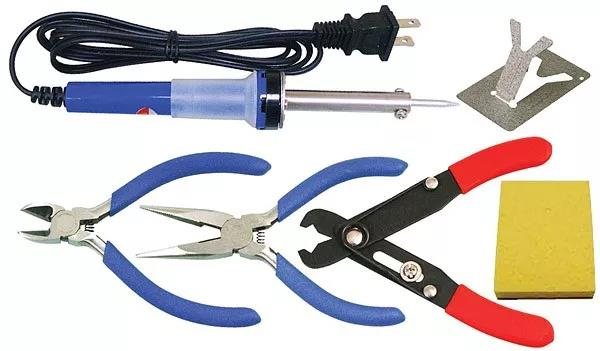 CAC Atelier | Build A Voltage Controlled Atari Punk Console – Chronus ...